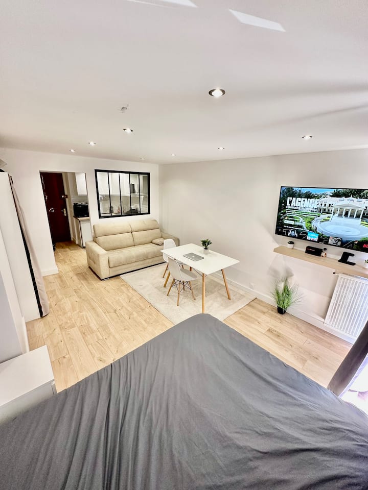 Joli Studio à 50 M De La Mer . - Nice