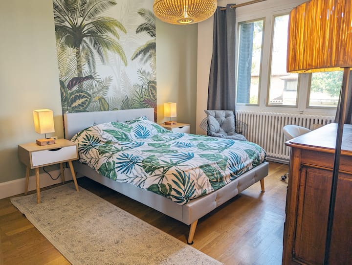 Maison Rénové De 2 Chambres Avec Clim Et Jardin - Brignais