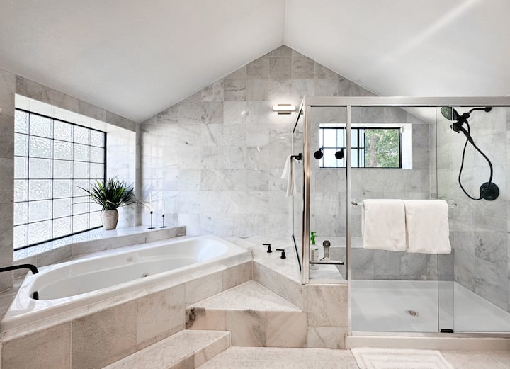 Double Masters; Family Friendly; Open Concept - 穆爾帕克