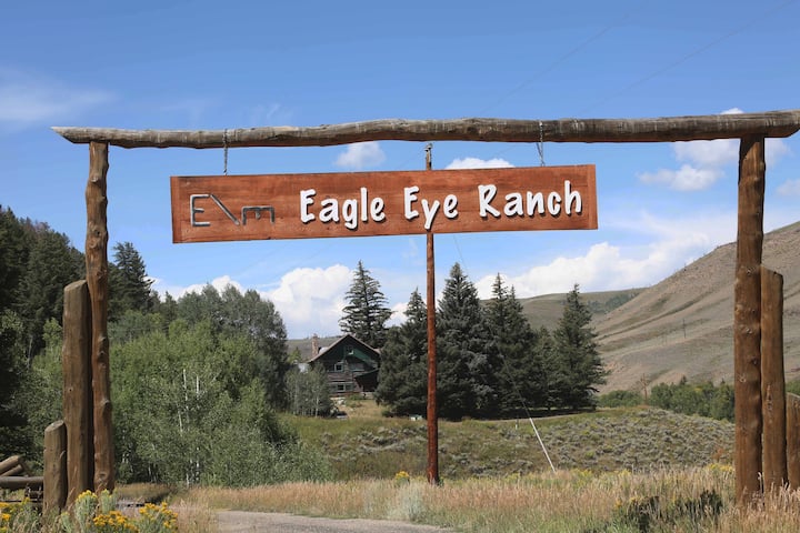 Western Rocky Mountain Ranch -Sleeps 14 /7 Bedroom - Granby, CO