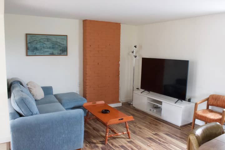 Spacious And Bright Pet Friendly Suite In Oaklands - Victoria