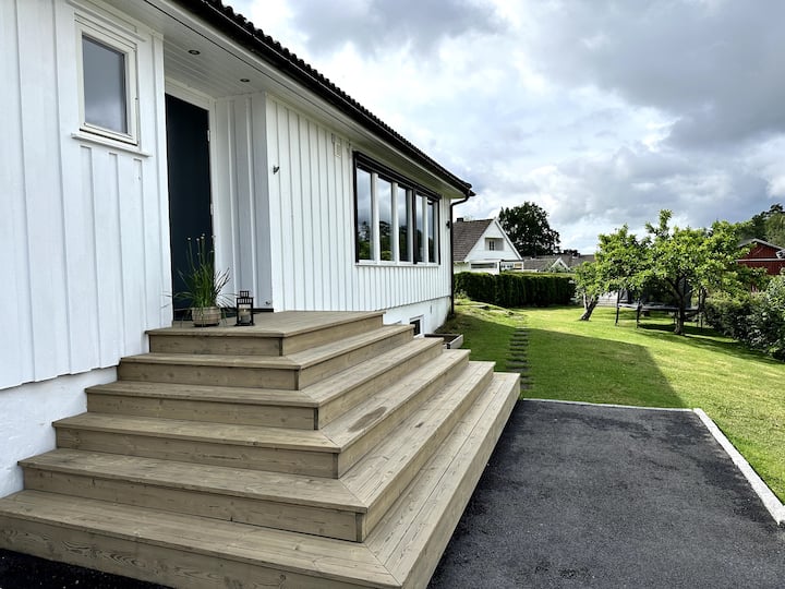 Barnevennlig Hus Nær By Og Strand I Tønsberg. - Tønsberg
