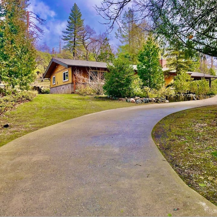 Fir Cabin@bass Lake:ev Charger, Pingpong, Secluded - Bass Lake, CA