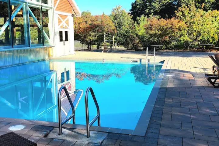 Terrific Spacious Condo In Oro - Pet Friendly! - Horseshoe Valley, ON