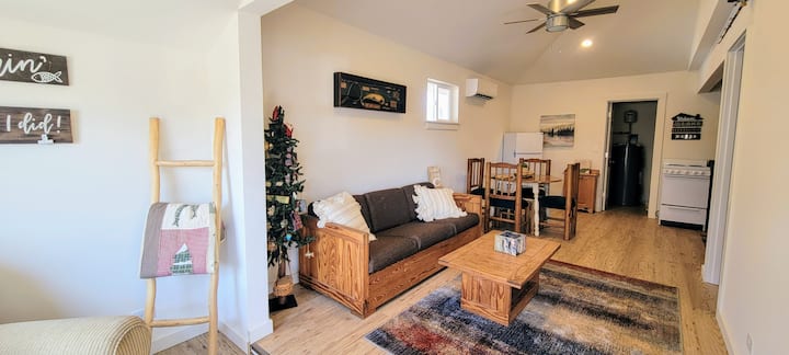 Fishing Cabin On Petite Lake, Ol Pine Lodge Cabins - Fox Lake, IL