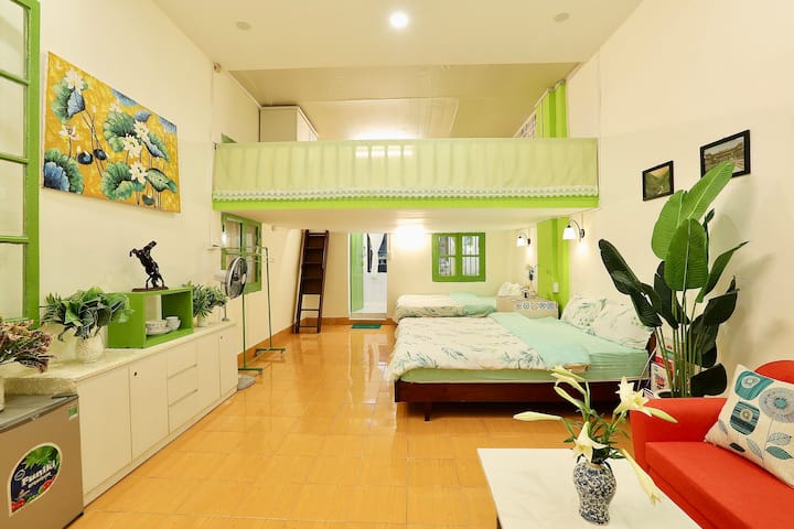 Daisys Home In Old Qualter - 河內