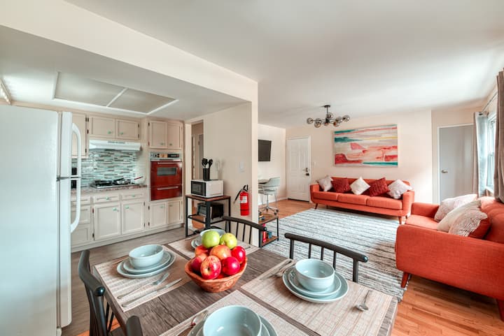 Spacious Apartment Close To Nyc - Edgewater, NJ