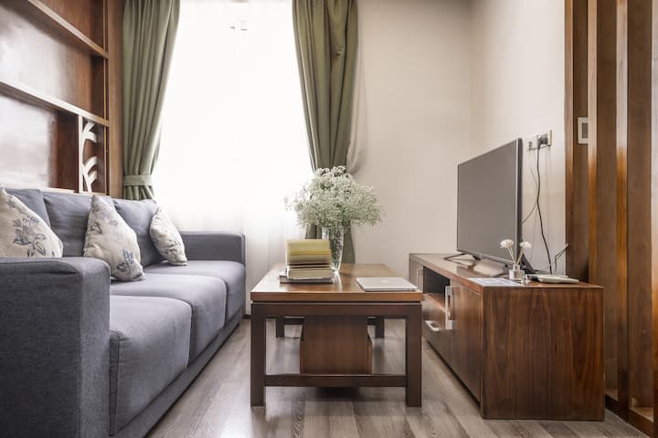 Spacious & Convenient 2br Apt 07 - Hanoi