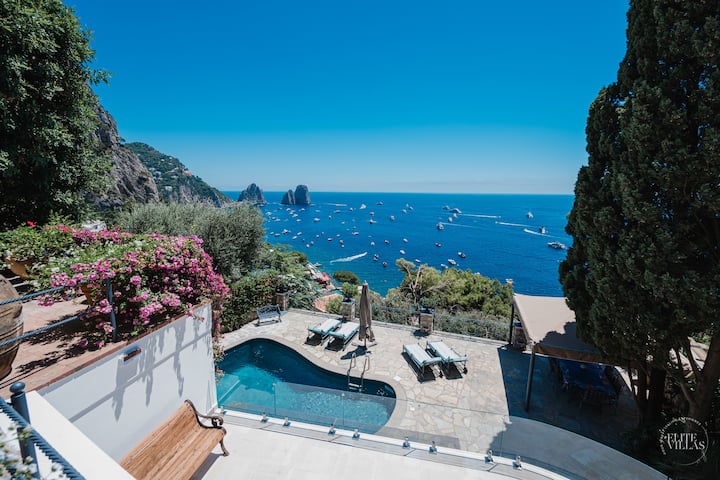 Villa Danima - Pool On The Faraglioni Rocks - Anacapri