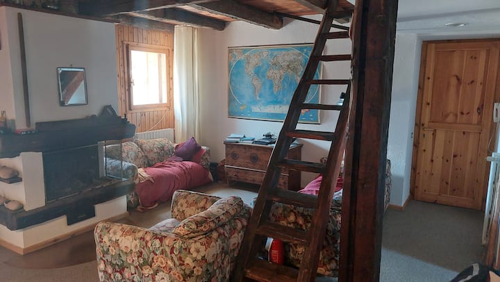 Appartamento In Dimora Storica A Cornu (Champoluc) - Antagnod
