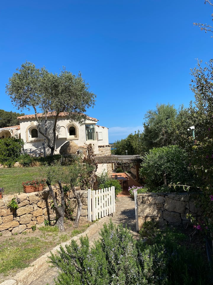 Appartamento Deluxe In  Villa  A Liscia Di Vacca - La Maddalena
