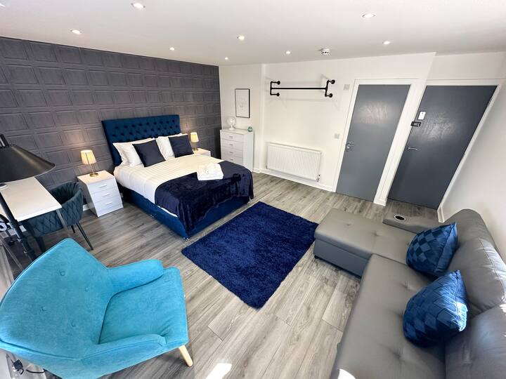 Stunning Room With Private Bathroom (R4) - Liverpool