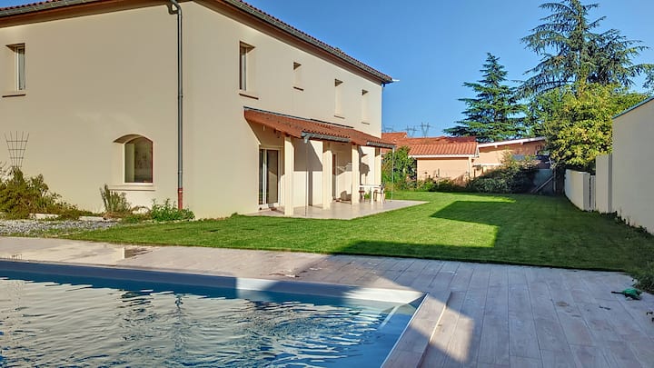 Suite Parentale Dans Villa - Saint-Priest