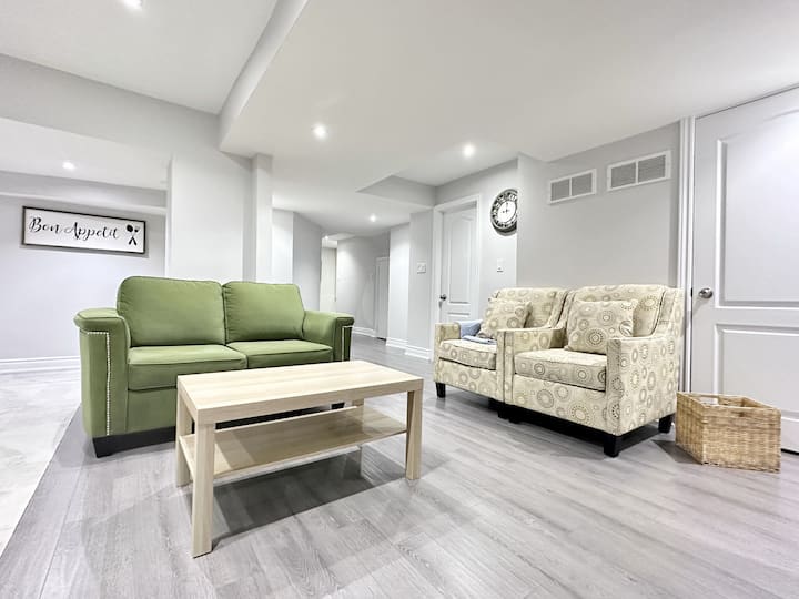 *Spacious, Centrally Located Bsmt Apt In Brampton* - Caledon