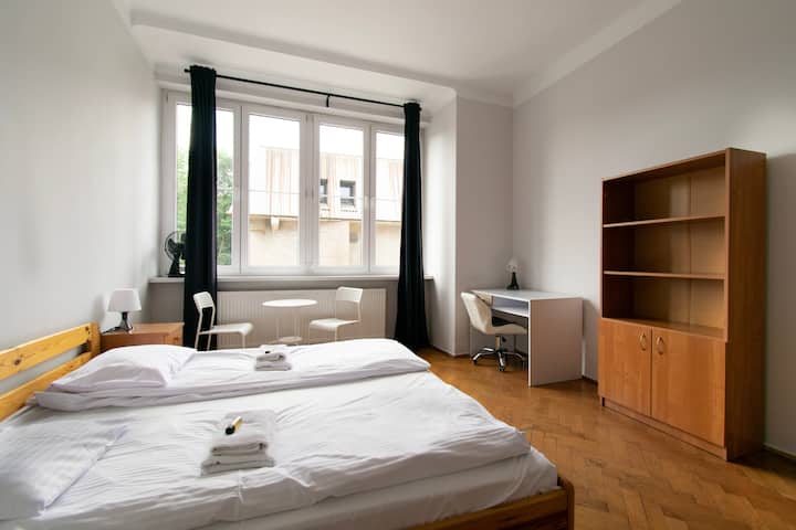 7min To Main Sq. 4 Bedroom / 2,5 Bathroom Apt(10) - Krakow