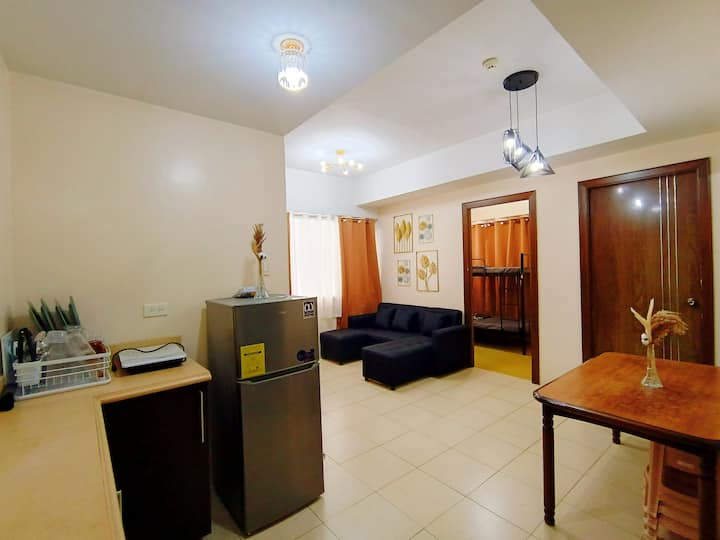 Cozy & Spacious Staycation - Pasig