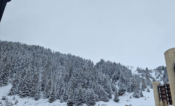 Un Petit Cocon Skis Aux Pieds à Bellecôte - Mâcot-la-Plagne
