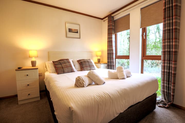 Devon Comfort Lodge With Hot Tub In South Devon - Newton Abbot