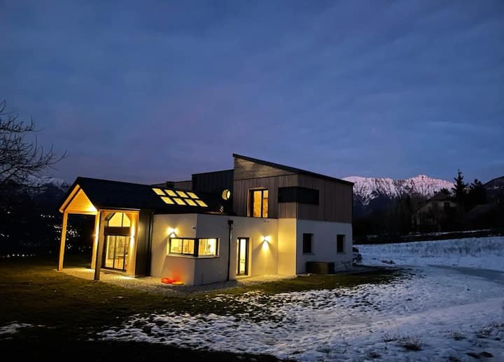 Maison D'architecte à 5min Du Lac De Serre-ponçon - Embrun