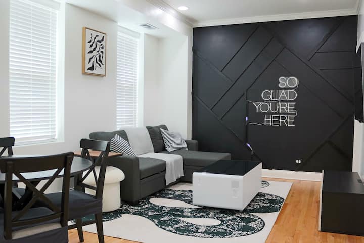 Central Modern Chicago Stay (No Cleaning Fees!) - Şikago, IL