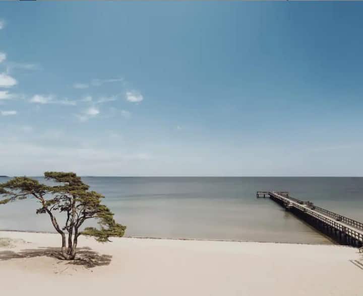 4+2+2 Bäddar, Stor Naturtomt Och 350m Till Havet. - Åhus