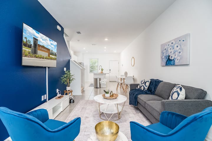 Modern 2 Br Townhome | Close 2 Beach. - Jacksonville