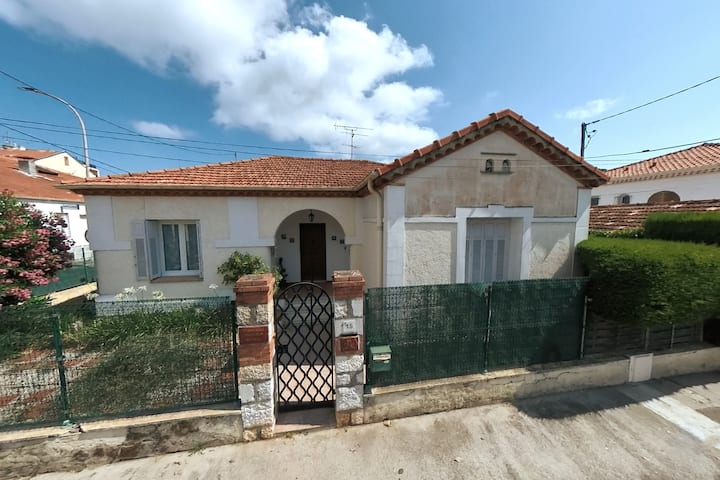 Typique & Authentique + Garage, Centre, Proche Mer - Antibes