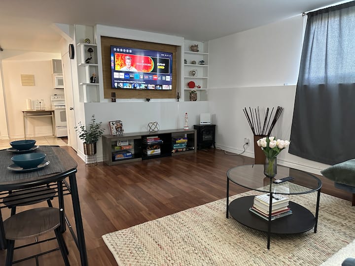Private Suite In Walkley, Ottawa - Ottawa