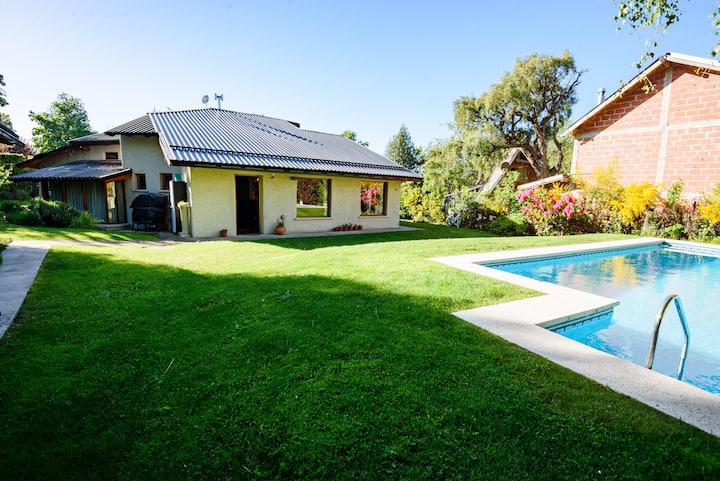 Casa Soñada Con Quincho Y Pileta - San Carlos de Bariloche