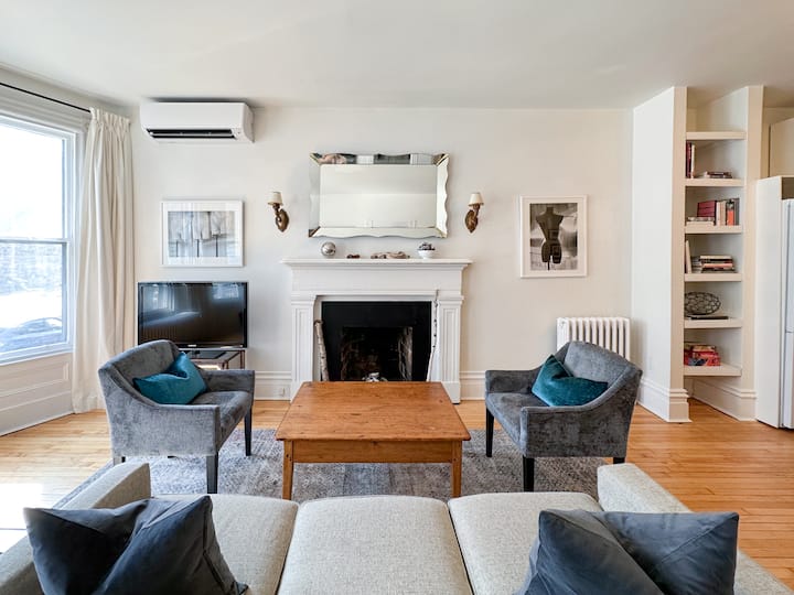 Artists Home In The Heart Of Halifax - 핼리팩스 카운티