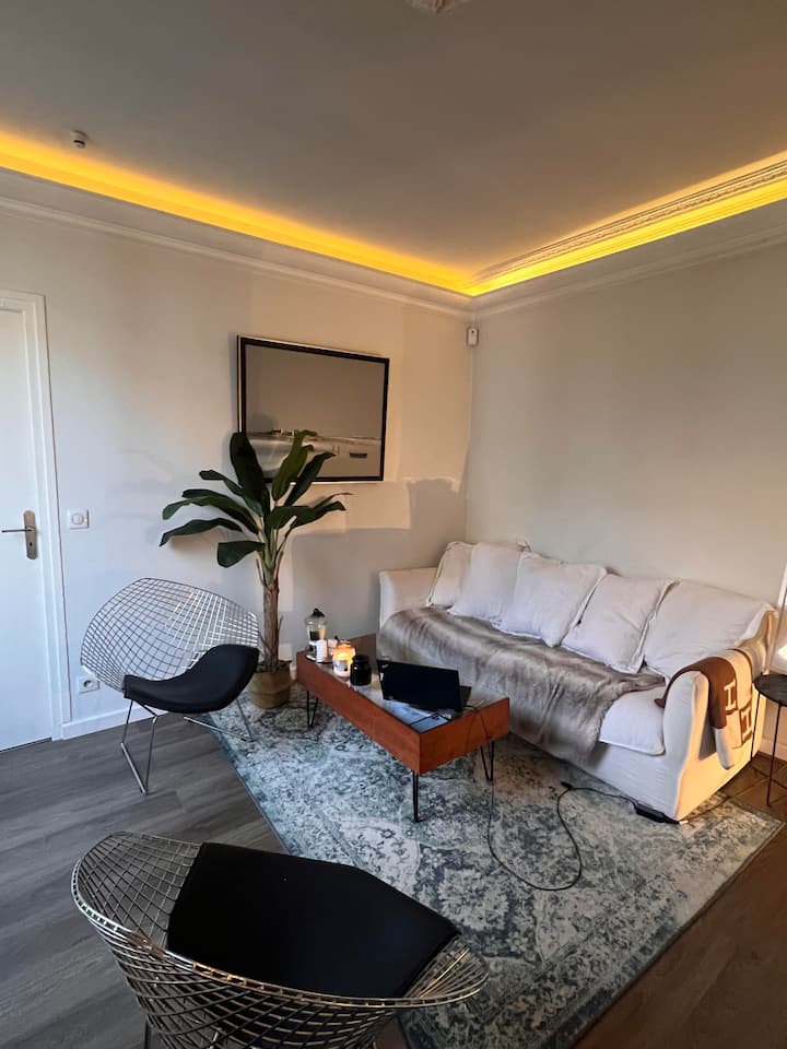 Charming West Parisian Hideaway - Levallois-Perret