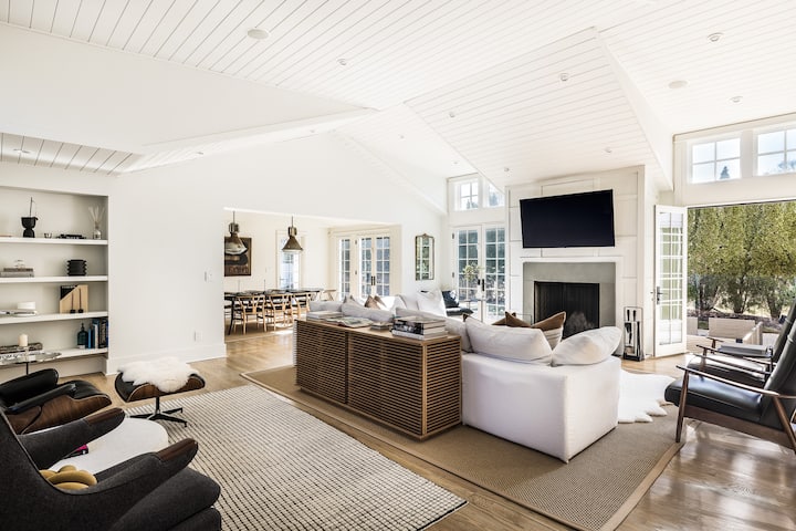 Modern Farmhouse - Walk To Beach - The Hamptons, NY