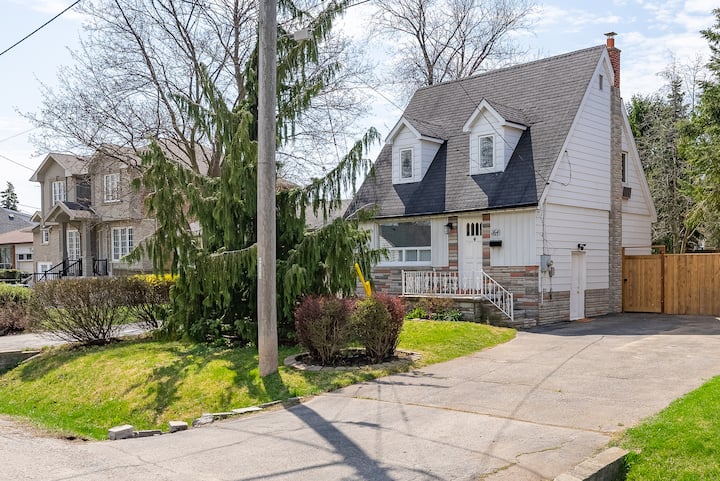 Cozy Basement Apt. By The Lake! - Mississauga