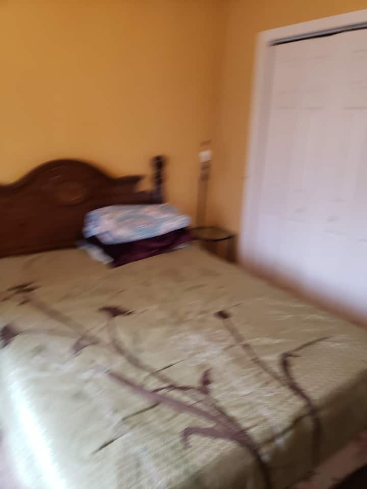 Naugatuck Home Stay - Waterbury, CT