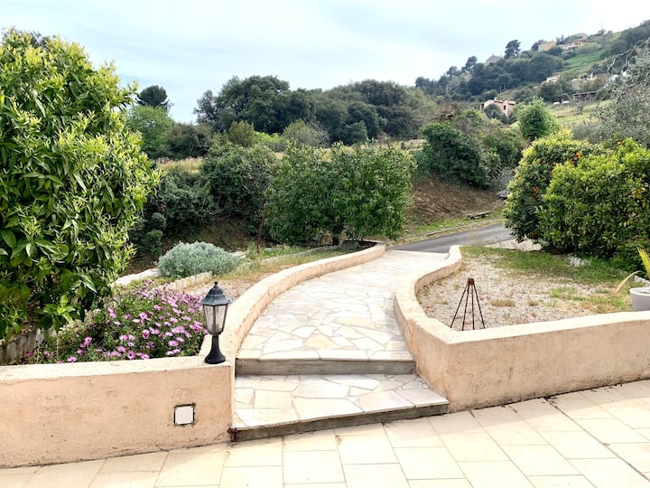 Bas De Villa Terrasse Et Jardin - ibis Styles Nice Cap 3000