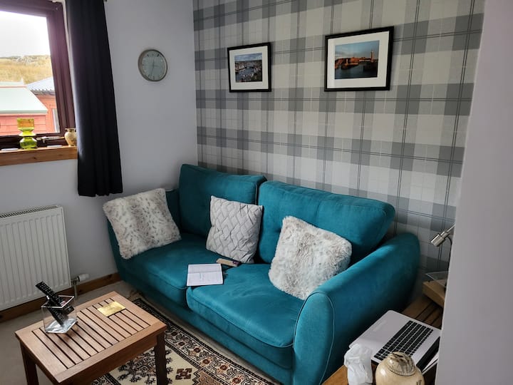 Room 2 Balintore Seperate Toilet & Shower Room - Stornoway