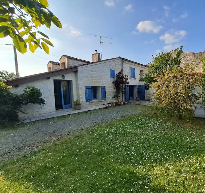 Charentaise à La Campagne - Charente-Maritime