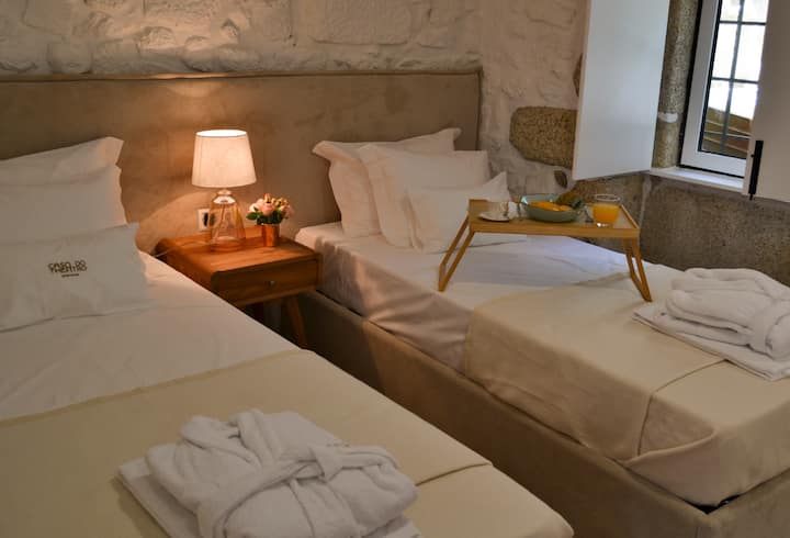 Quarto Duplo/twin - Casa Do Theatro Guest House - Nine, Portugal