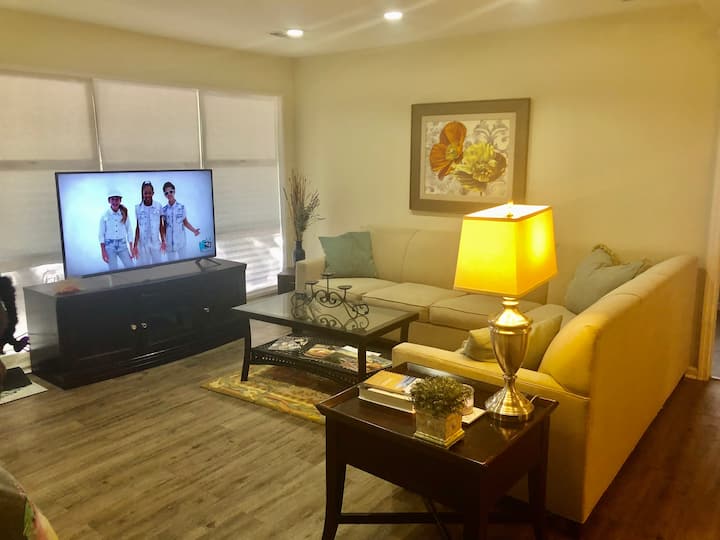 Ruthie's Pink Diamond - Charleston, SC