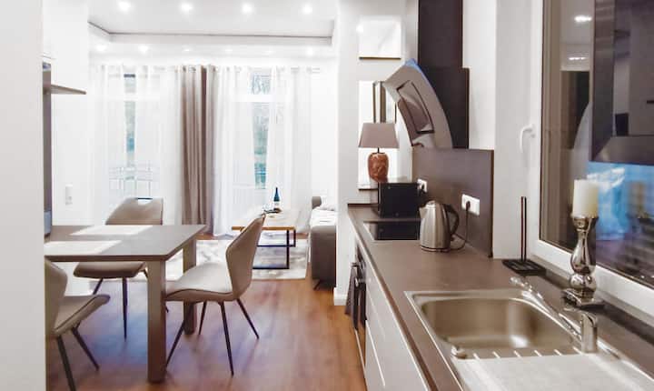 Moderne Ferienwohnung Sofia (1) Direkt Am Kanal - Emden