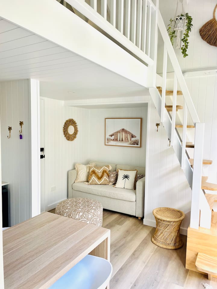 Exceptional Tiny Home By The Beach With Breakfast! - Sunshine Coast