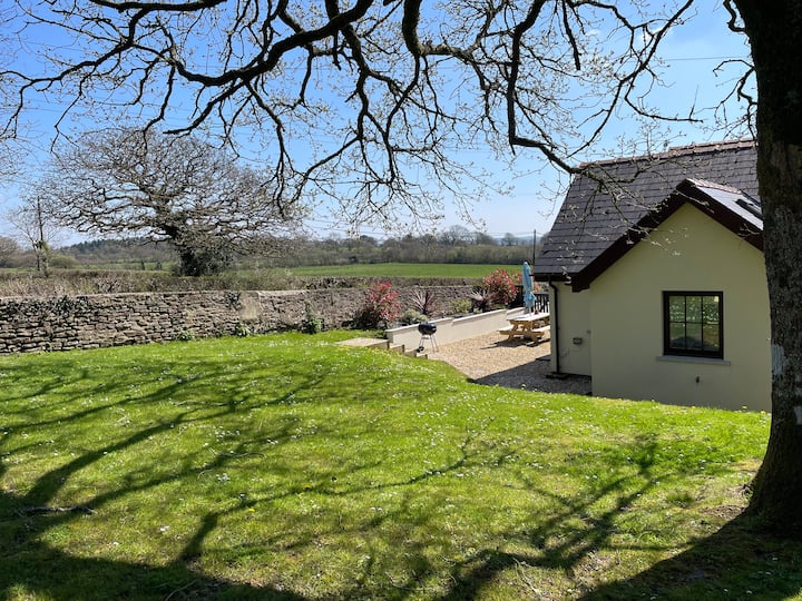 The Lodge, Loveston - Tenby