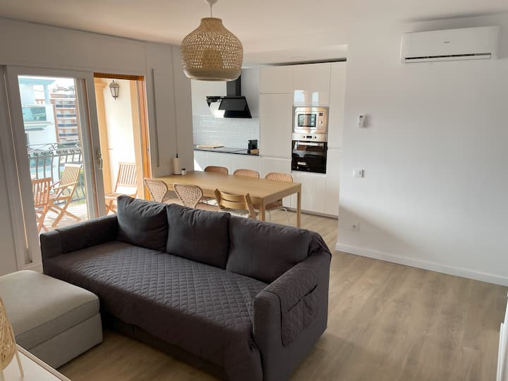Apartamento A 10m De La Playa Con Piscina - Calafell