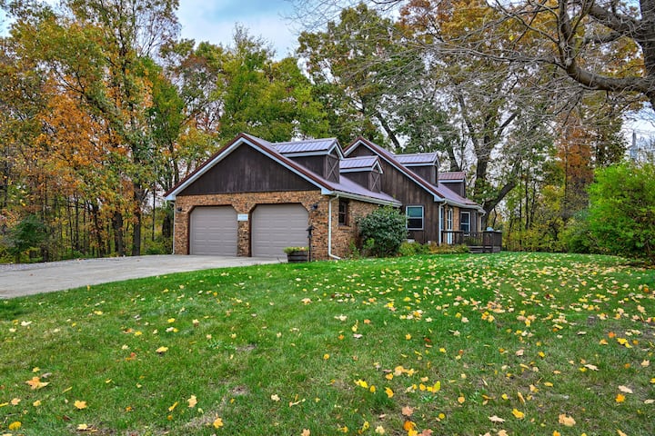 Unique Home Near Shipshewana, Elkhart, Notre Dame - Middlebury, IN