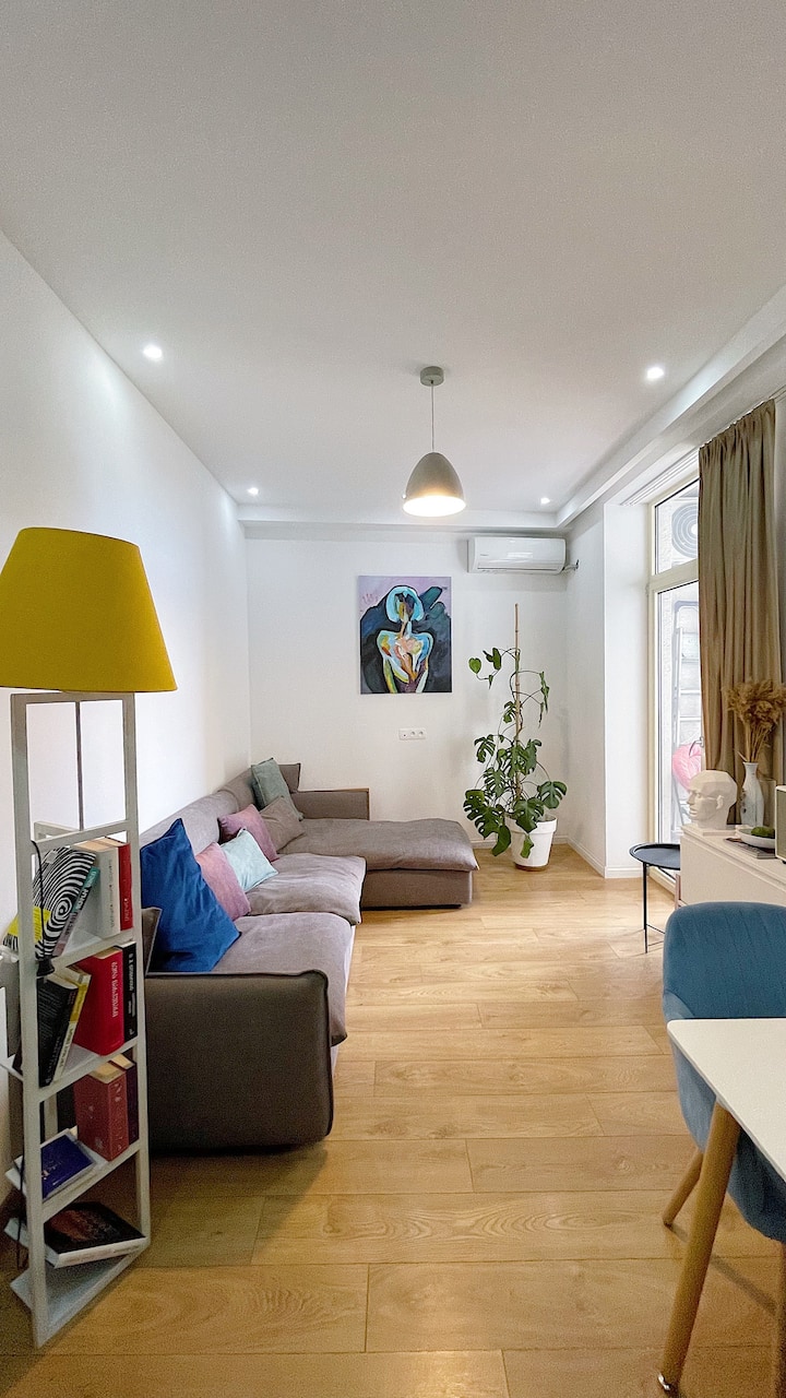 Kellys Place Near Round Garden - Tbilisi