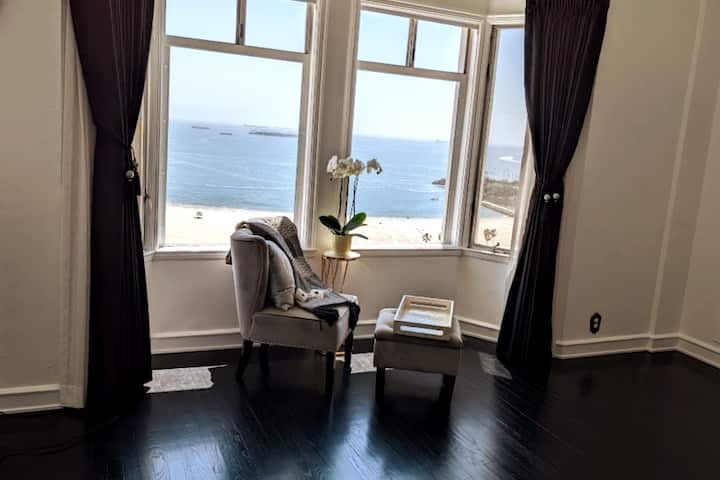 *Stunning Ocean Views -Steps To Beach! (31-day)* - Long Beach, CA