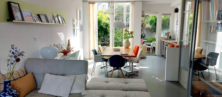 Comfortable, Spacious Appartment With Garden - Haarlem