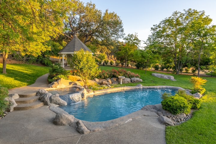 Oaks And Roses Ranch - Pool And Spa Property! - Paso Robles, CA