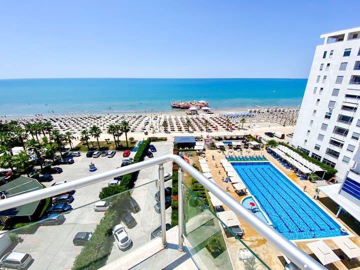 Regatta Seaview Apartment - Golem