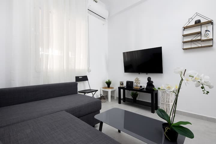 A Modern Apartment In The Heart Of Athens - Athens